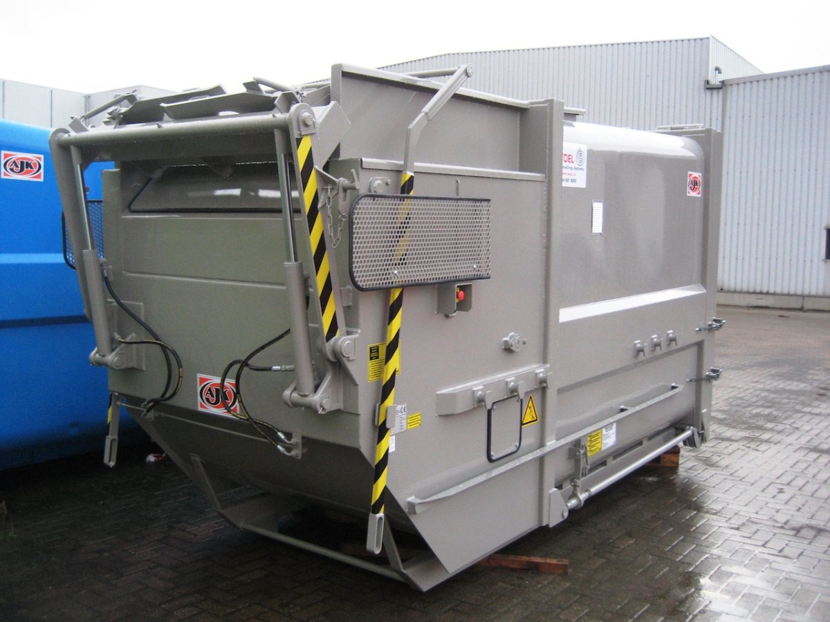 Compacteurs pour déchets humides d’AJK - TOEL Recycling SA